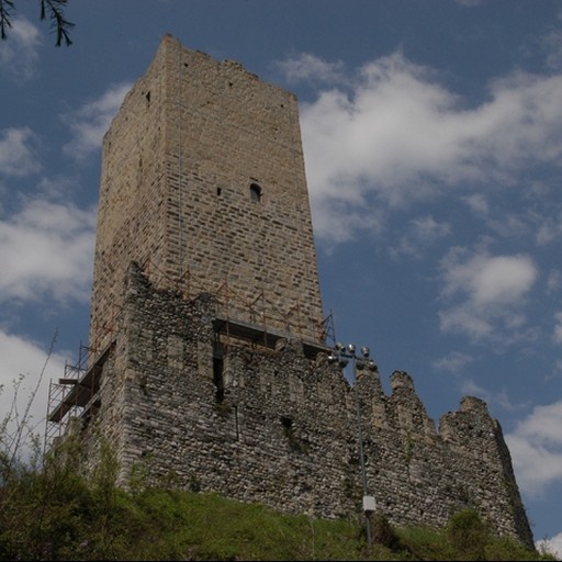 Riapre il Castel Baradello in una domenica di eventi - Homepage