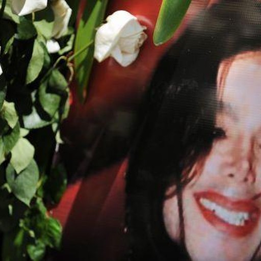 Alla salma di Michael Jackson mancava il naso - apcom