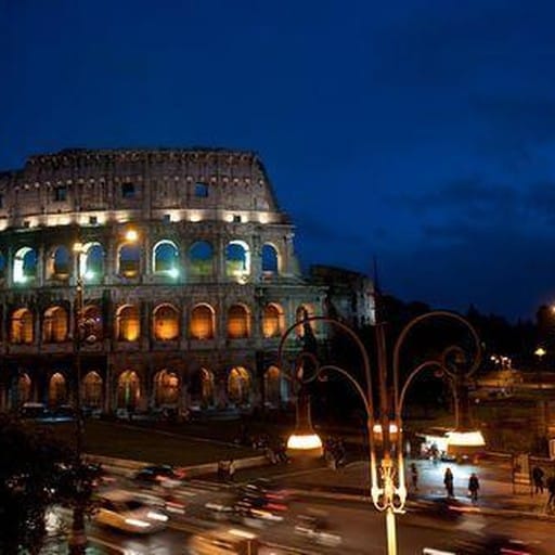 Prima notte sul Colosseo per i vigilantes che emulano l'Innse - apcom