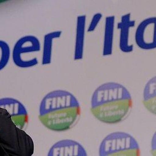Governo/ Il ministro Fli Ronchi a colloquio con Fini alla Camera - apcom