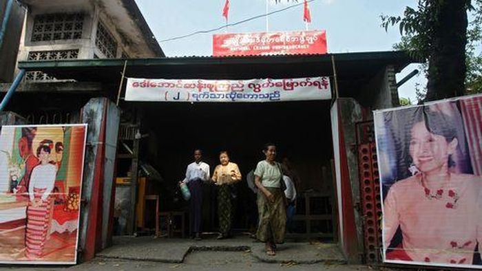 Birmania/ A Rangoon attesa per liberazione di Aung San Suu Kyi - apcom