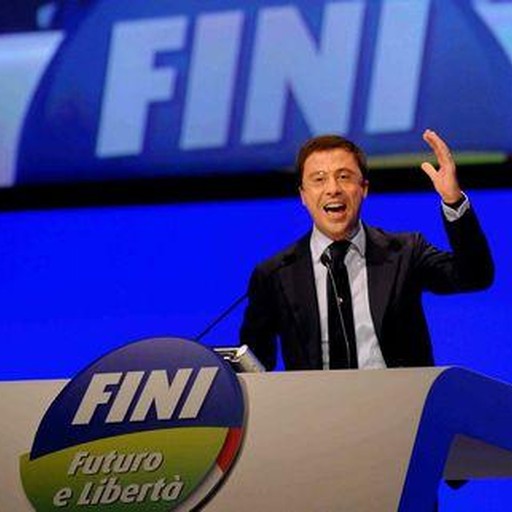 Lunedì delegazione Fli si dimette dal Governo, annuncia Bocchino - apcom