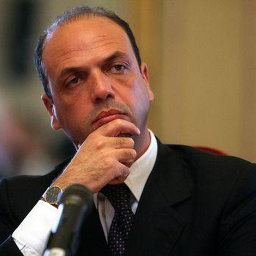 Giustizia/ Alfano: Lavoriamo sia a immunità che a Lodo-bis - apcom