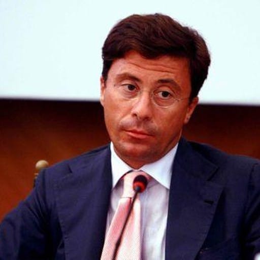 Pdl/ Bocchino: Berlusconi risponda, o possibile gruppo autonomo - apcom
