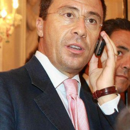 Pdl/ Bocchino: Prima di Fini, dovrebbe dimettersi Berlusconi - apcom