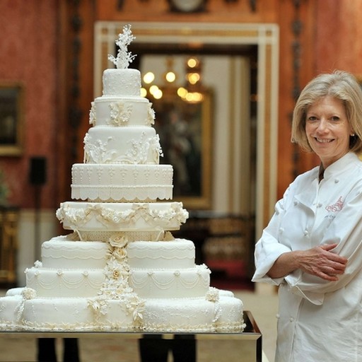 Torta a 8 piani e 10.000 tartine per gli invitati alle nozze reali ...