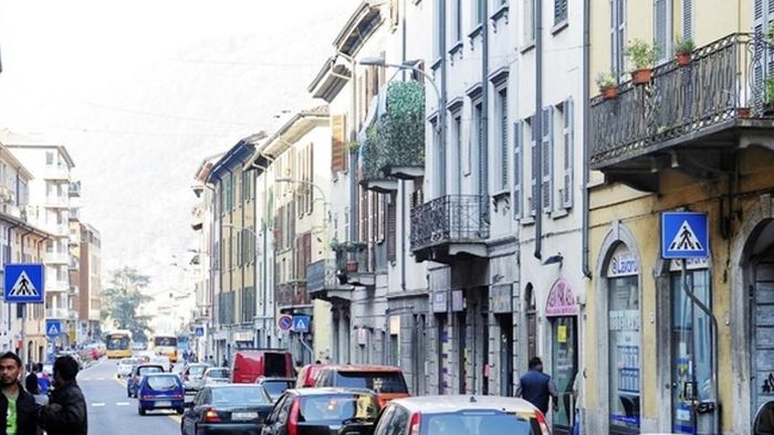 Como, riaperta via Milano alta Finalmente le strisce in viale Lecco ...