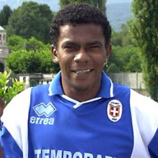 Calcio e solidarietà al Sinigaglia con le Vecchie Glorie del Como ...