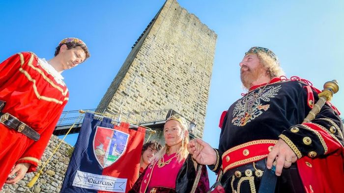 Palio del Baradello al via. L’editto del Barbarossa apre la gara ...