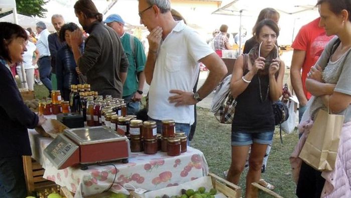 La Biofera trasforma Canzo Un weekend per tutti i gusti - Cronaca