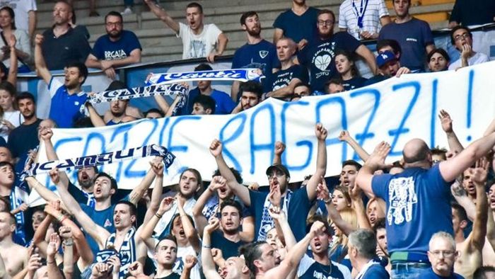 Red October Cantù iscritta Stipendi sanati con “multina” - Sport Basket