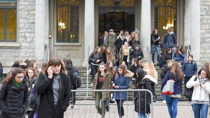 Settimana corta, al Liceo Giovio di Como ci riprovano - Cronaca