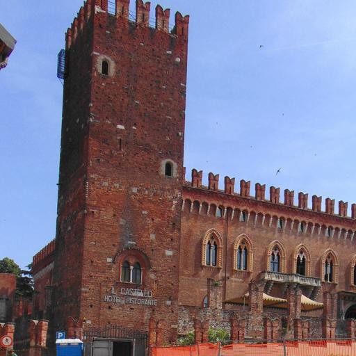 Il castello di Carimate venduto a 4,5 milioni Ritornerà un albergo ...