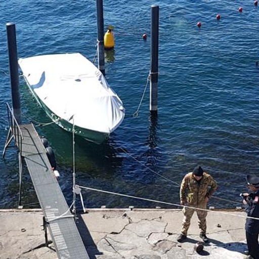 Via ai lavori nella darsena Dal lago spunta bomba a mano - Cronaca