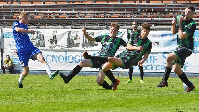 Raggio Garibaldi (Como) dopo il gol «Mi mancava, adesso farò meglio ...