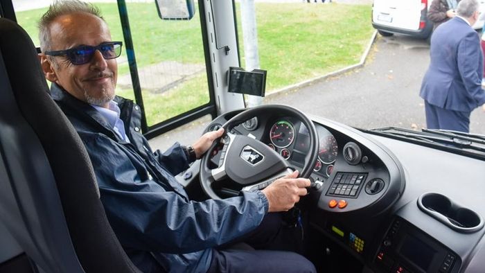 Como: sei bus smart Ma il ticket elettronico resta lontano - Cronaca