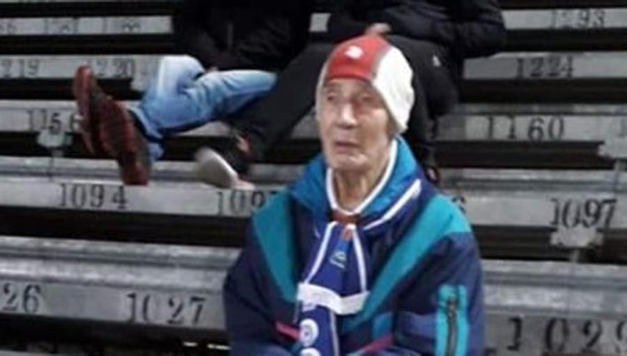 Il nonno di tutti i tifosi Al Sinigaglia a 99 anni già un idolo sul web ...