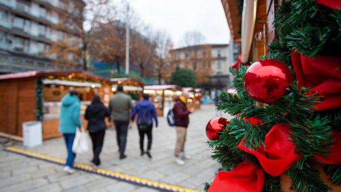 Guida al Natale a Como Inserto gratis di 12 pagine - Rubriche