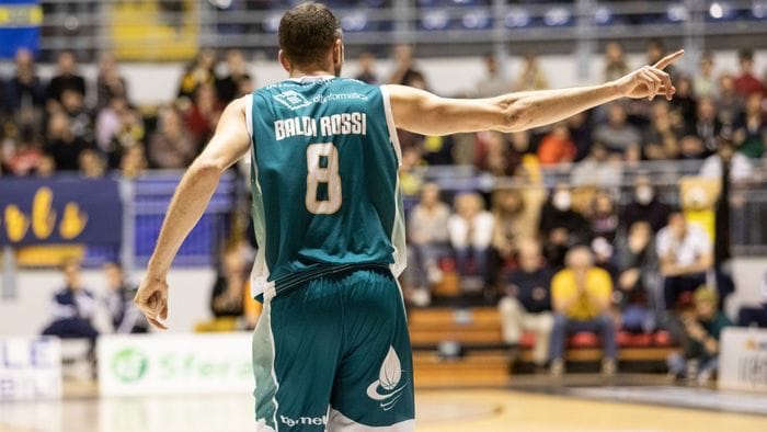 Cantù e Cremona, botta e risposta - Sport Basket Pallacanestro Cantù