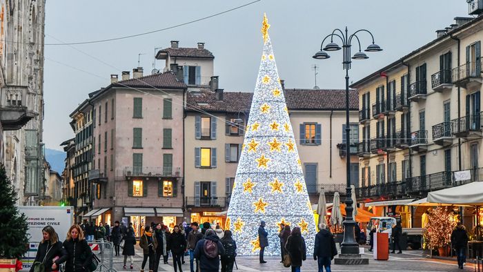 Bar e ristoranti contro il Comune di Como: «Questo Natale è stato un flop»