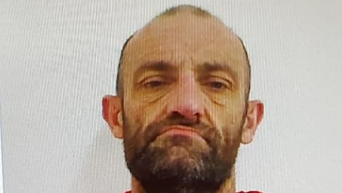 Riella racconta di essersi curato la ferita con rimedi naturali ...