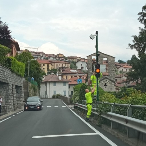 Si accende il semaforo intelligente: risolto il “giallo” della Regina