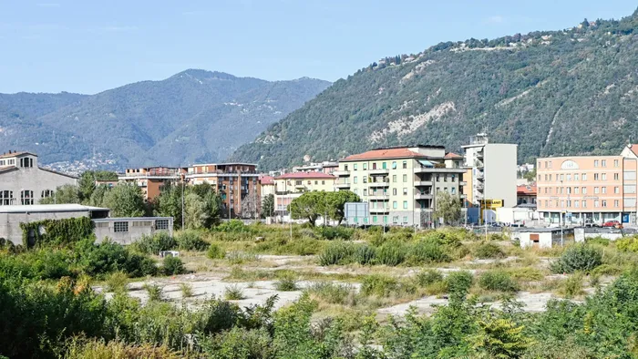 Posteggio in Ticosa: «Progetto utile ma si può fare di più»