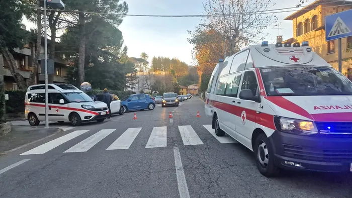 Investita sulle strisce pedonali: non è in pericolo di vita