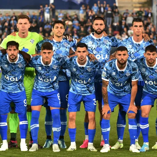 Como, vecchio mio. Ha la rosa più esperta di tutto il campionato ...