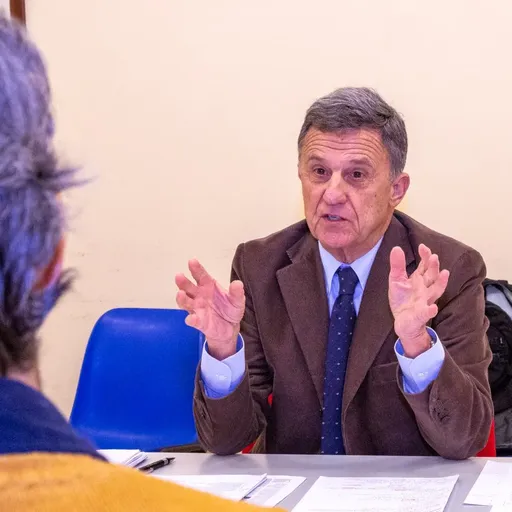 Redditi In Comune Nessi Re Da 217mila Euro Sindaco Secondo