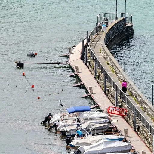 Sant’Agostino, pontile affondato: la riapertura quest'estate