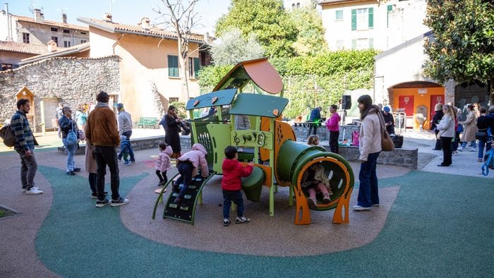 Riapre il parco giochi dei bimbi in centro storico. E si ispira al ...