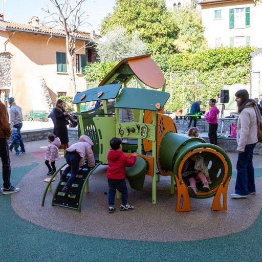 Riapre il parco giochi dei bimbi in centro storico. E si ispira al ...