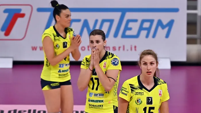 La Tecnoteam in vacanza anticipata. Addio primato - Sport Pallavolo