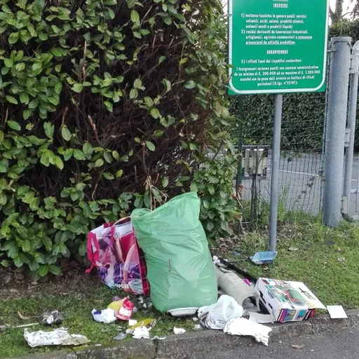 Multa di 200 euro per i rifiuti sbagliati