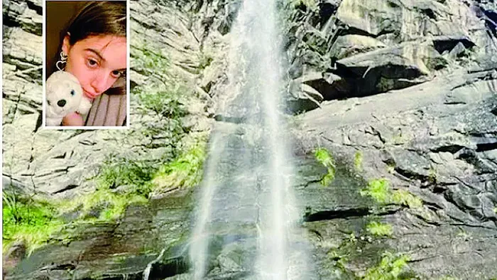 Precipita per 40 metri dentro la cascata: muore a 21 anni