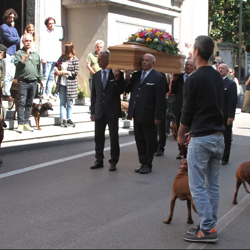 I funerali del rifugista morto mentre era sul parapendio