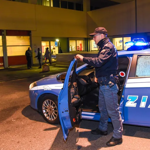 Il finto banchiere scappa con 62,5mila euro: il racconto