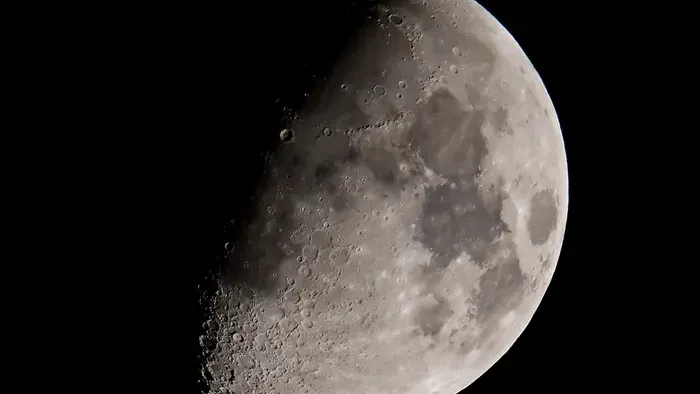 Luna, chip impiantabili e clima nella scienza del 2025 - Ansa Tecnologia