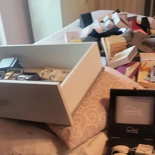 Villetta svaligiata: cane messo in fuga da spray urticante