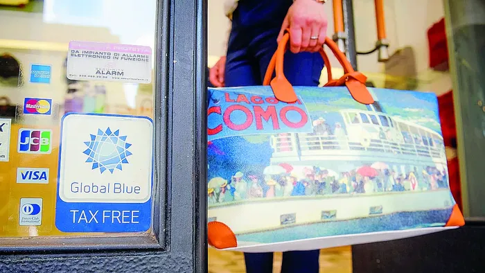 Riforma del tax free. A Como mini boom di spese dei turisti