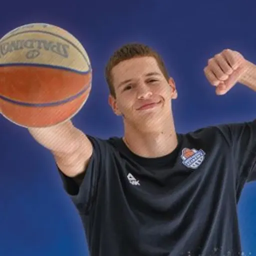 I tre del Pgc più Velimirovic: ecco i giovani di Cantù - Sport