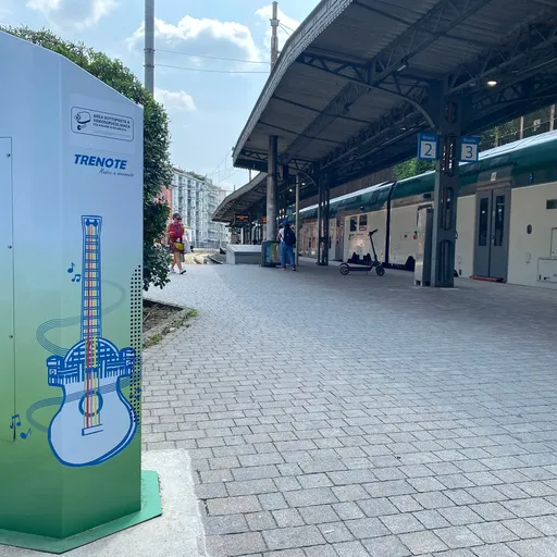 Totem musicale, altre proteste: «Non sappiamo più cosa fare»