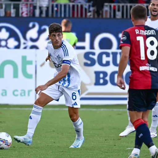 In vendita i biglietti per sabato. A Como arriva il Cagliari - Sport ...
