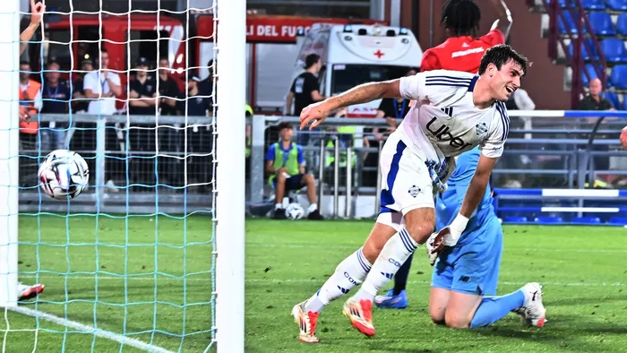 Due palle, due gol. Como e super Azon l’aperitivo d’estate - Sport ...