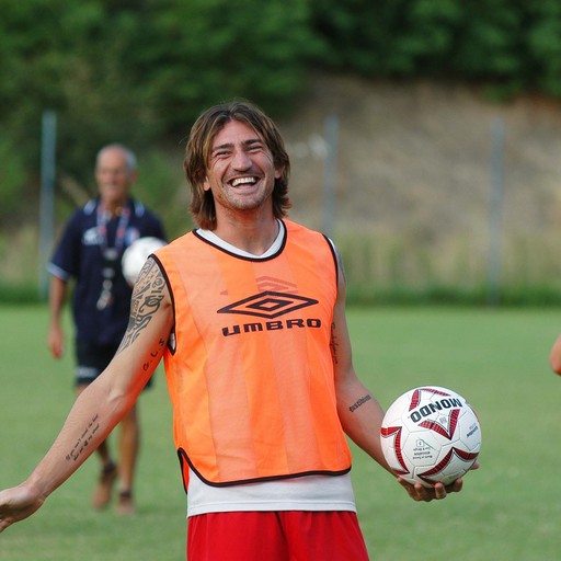 Savoldi jr CantaNapoli: il disco con papà e quella volta in campo da ...