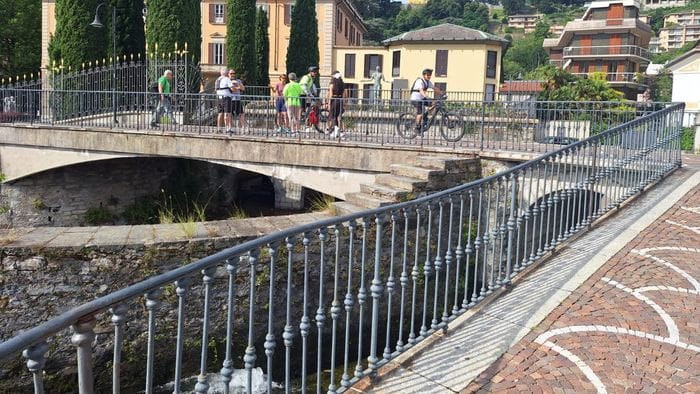 Parapetti sul modello della passeggiata Lino Gelpi: pioggia di critiche ...