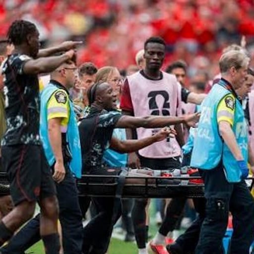 Mondiali di calcio, choc durante Canada-Qatar: gamba spezzata per ...